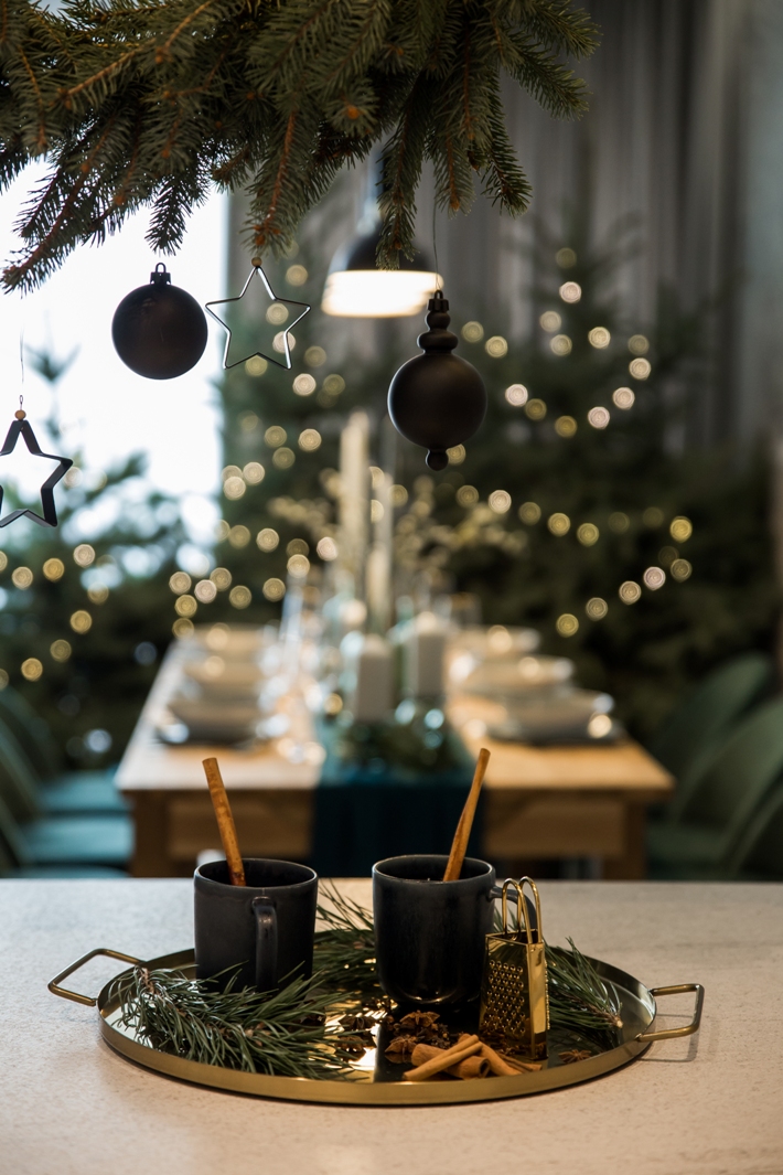 Zdjęcie 1/10 w aranżacji Dekonstrukcja choinki – Święta w nowoczesnej ...