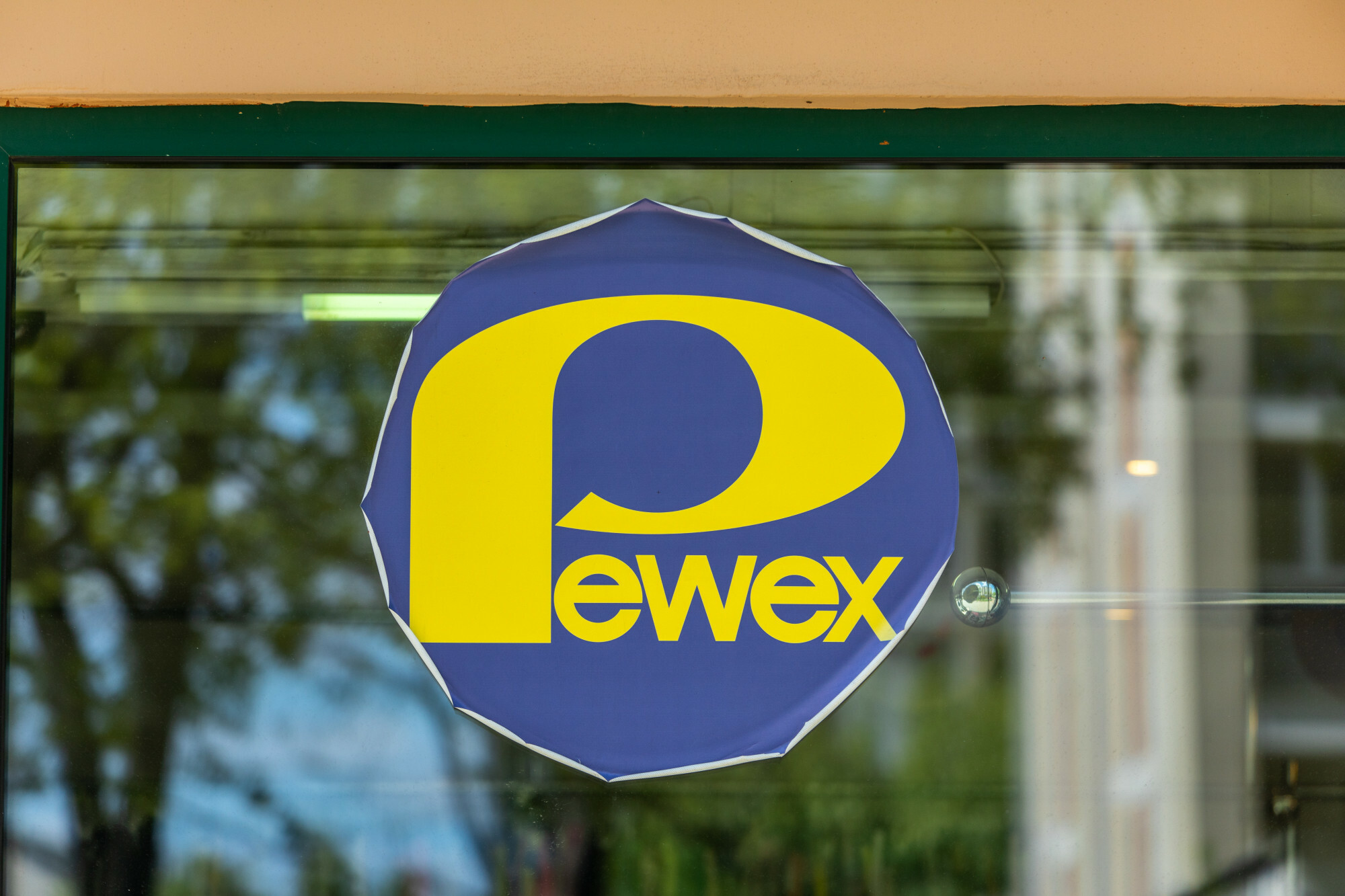 QUIZ Po co chodziło się do Pewexu? Jeśli masz mniej niż 40 lat, możesz ...